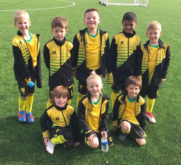 Chadderton Park FC - Teams